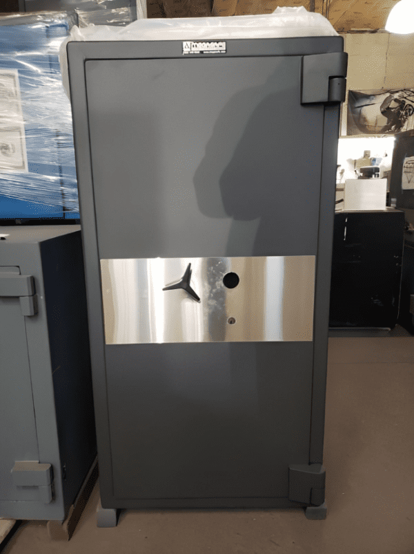 Chatwood Milner Monarch Safe TRTL 30×6 Equivalent - megasafe